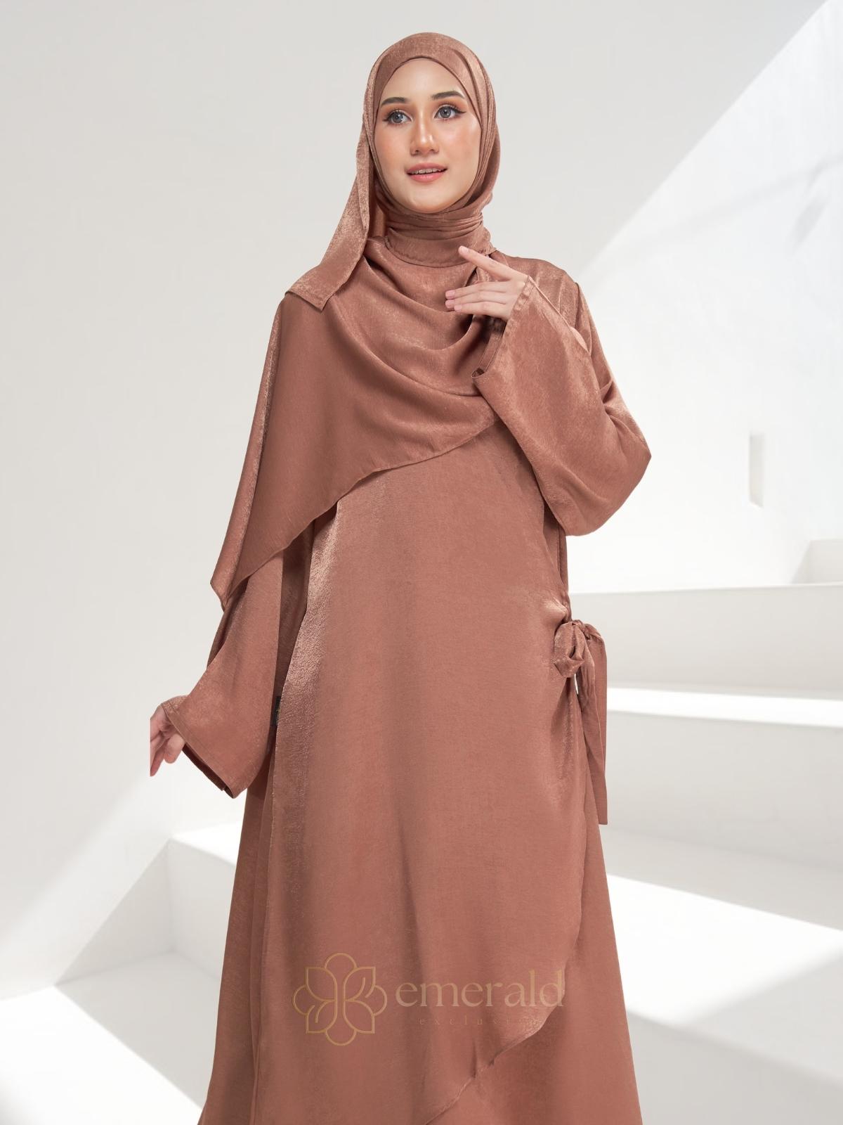 HAURA Abaya – EMERALD EXCLUSIVE
